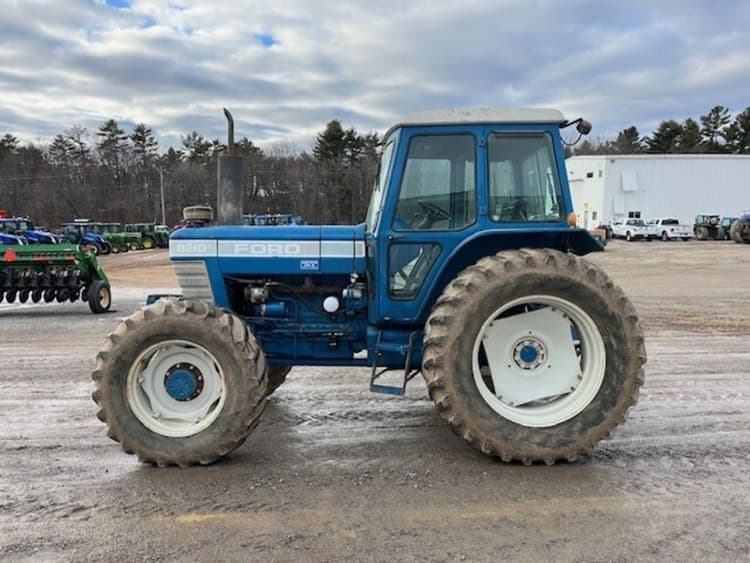 Ford 8210 Tractors 100 to 174 HP for Sale | Tractor Zoom