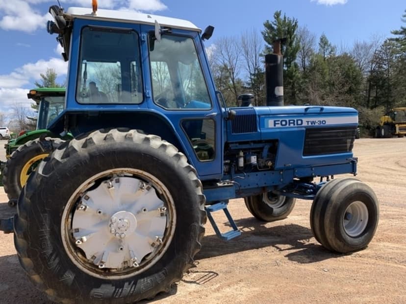 Ford TW-30 Tractors For Sale Stock No. AX9563 | Tractor Zoom