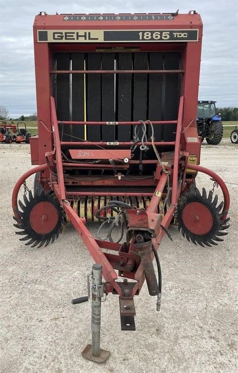 Gehl 1865 Hay and Forage Balers - Round for Sale | Tractor Zoom