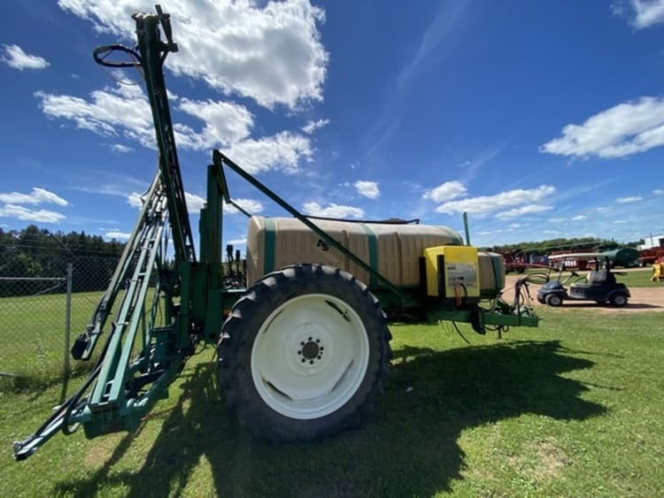 Great Plains TS1000 Chemical Applicators Sprayers - Pull Type for Sale ...