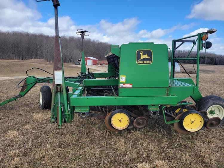 John Deere 750 Planting Grain Drills for Sale | Tractor Zoom
