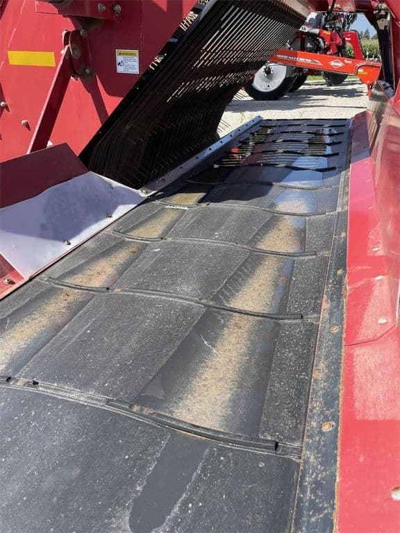 Miller Pro 7916 Hay and Forage Hay - Mergers for Sale | Tractor Zoom