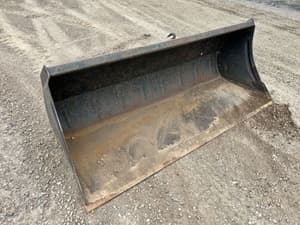 Quicke Bucket Stock No. C27242 Other Equipment For Sale | Tractor Zoom