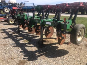 SOLD - Unverferth Zone-Builder 130 Stock No. 309632 Tillage with 6 ...