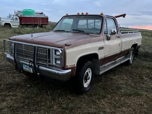 SOLD - 1986 Chevrolet 2500 Lot No. 44 Other Equipment with --- mi ...