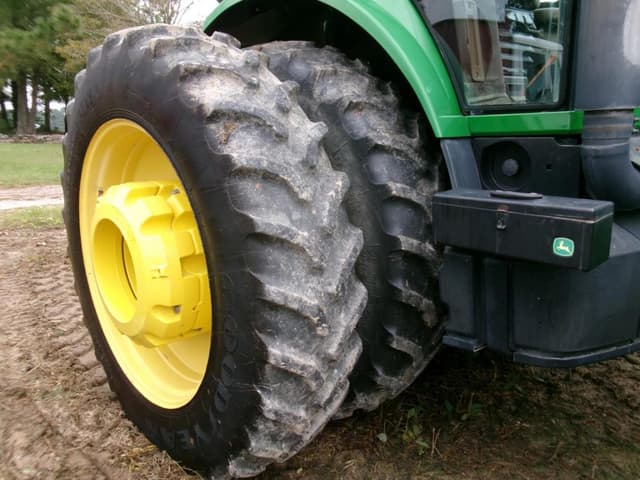 John Deere 7830 Lot No. 200 Tractors For Sale with 1,025 Hrs | Tractor Zoom