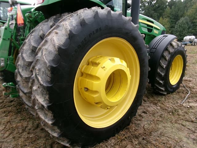 John Deere 7830 Lot No. 200 Tractors For Sale with 1,025 Hrs | Tractor Zoom