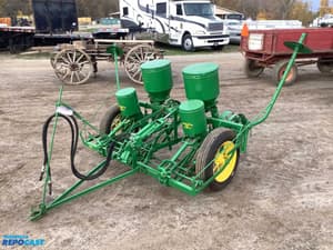 SOLD - John Deere 290 Lot No. 34601 Planting with --- Rows | Tractor Zoom