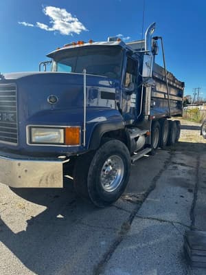 SOLD - 2005 Mack CL700 Lot No. 12628 Other Equipment with 29,940 mi ...