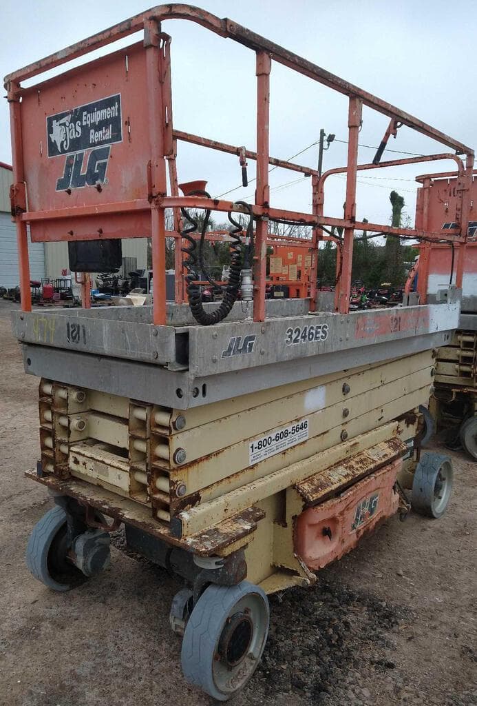 Tractor Zoom - JLG 3246ES