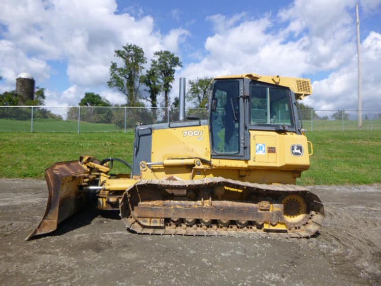 SOLD - 2007 John Deere 700J LGP Construction Dozers | Tractor Zoom