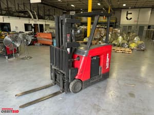 SOLD - Raymond R40-C40TT Lot No. 12337 Construction with 2,137 Hrs ...