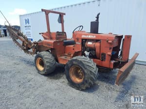SOLD - Ditch Witch R40 Lot No. 94 Construction with 4,660 Hrs | Tractor ...