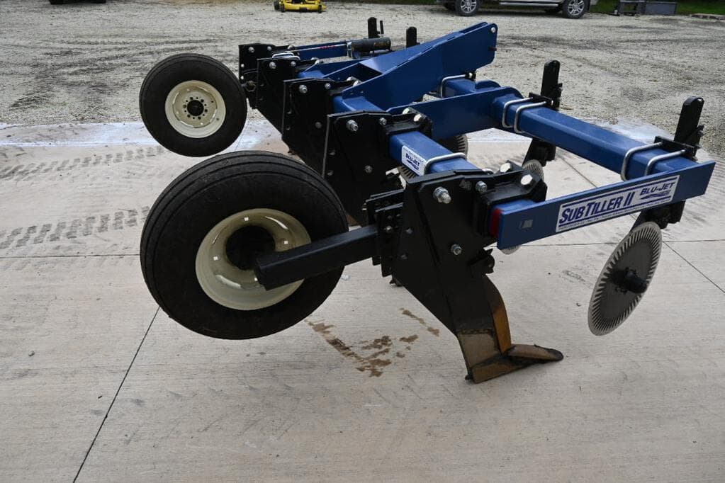 Tractor Zoom - Blu-Jet SubTiller II