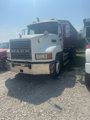 SOLD - 2003 Mack CH613 Lot No. 72531 Other Equipment with 188,775 mi ...