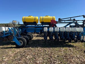 SOLD - Monosem NG Plus-4 Lot No. 737-lha Planting with 24 Rows ...