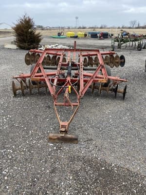 SOLD - 10’ International 350 Disc Tillage with 10 ft | Tractor Zoom