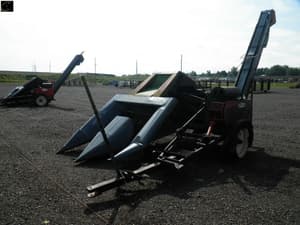 SOLD - New Idea 327 Lot No. 1015 Harvesting | Tractor Zoom