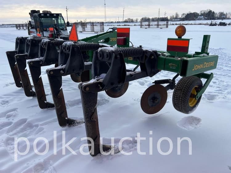 John Deere 2100 Tillage Rippers for Sale | Tractor Zoom