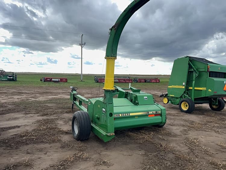 John Deere 3970 Harvesting Forage Harvesters - Pull Type for Sale ...