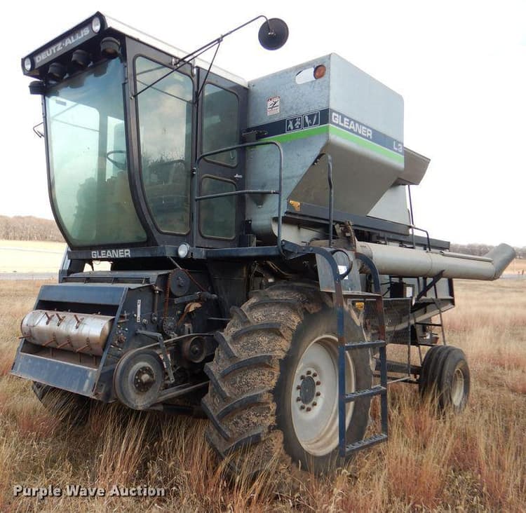 SOLD - 1987 Gleaner L3 Combines Other | Tractor Zoom
