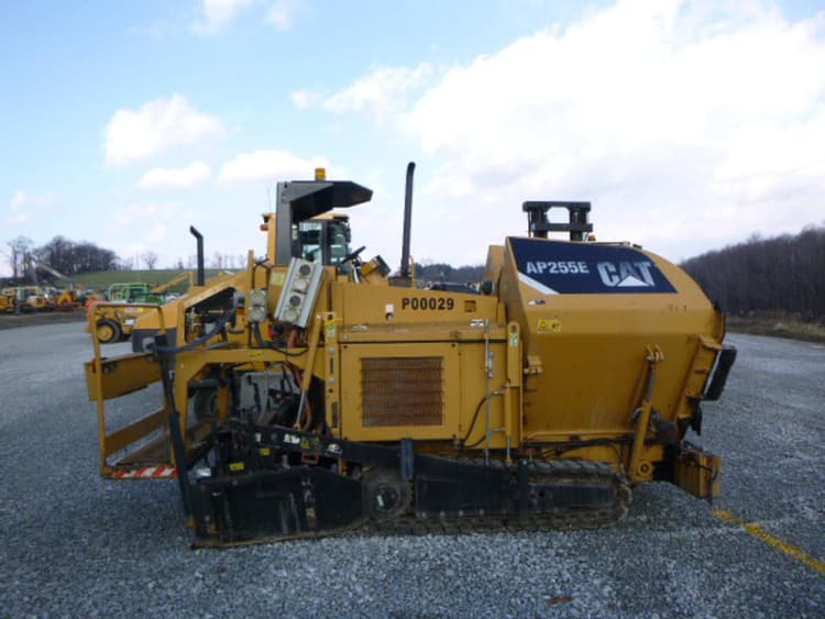 SOLD - 2012 Caterpillar AP255E Construction Asphalt Pavers | Tractor Zoom