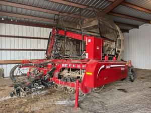 SOLD - 2014 Amity 2400 6R24 beet harvester, rear scrub wheel, row ...