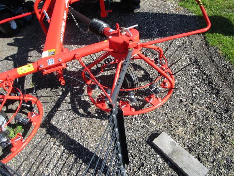 Kuhn Haybob 300 Hay and Forage Hay - Rakes/Tedders for Sale | Tractor Zoom