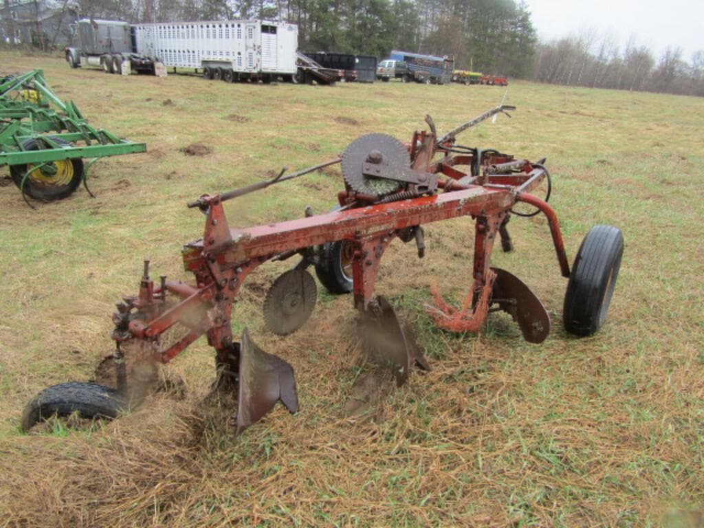International Harvester 70 Tillage Plows for Sale | Tractor Zoom