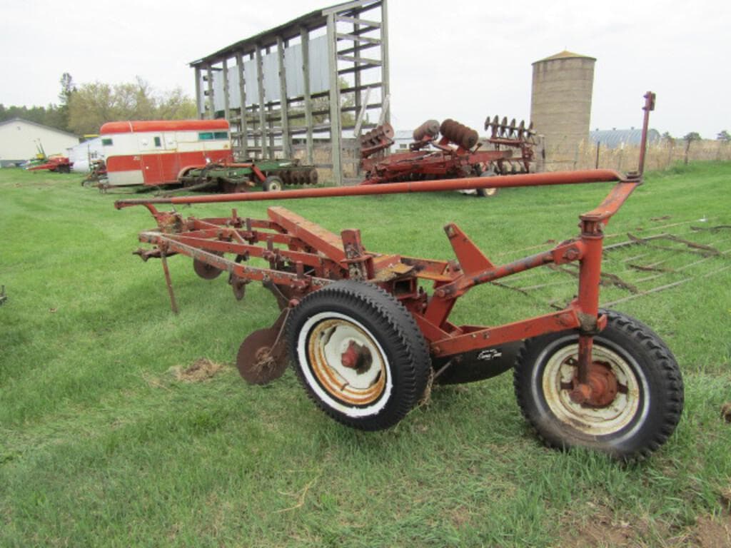 International Harvester 540 Tillage Plows for Sale | Tractor Zoom