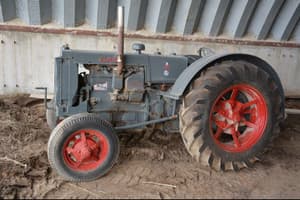 SOLD - 1937 J.I. Case C Lot No. 71 Tractors with 30 HP | Tractor Zoom