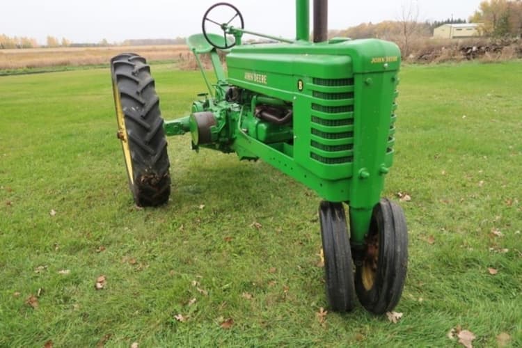 1940 John Deere B Tractors Less than 40 HP for Sale | Tractor Zoom