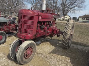 SOLD - 1942 Farmall M Lot No. 33 Tractors with 38 HP | Tractor Zoom