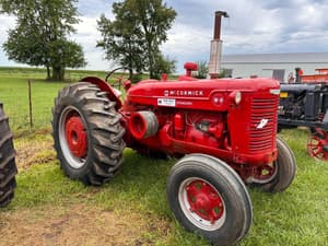 SOLD - 1945 Farmall W9 Lot No. 5913888 Tractors with 50 HP | Tractor Zoom