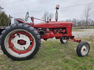 SOLD - 1946 IH Farmall model H tractor Tractors with 26 HP | Tractor Zoom