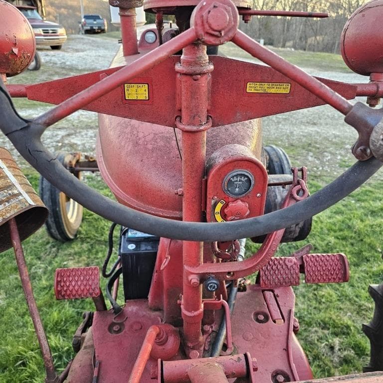 1946 Farmall M Tractors Less than 40 HP for Sale | Tractor Zoom