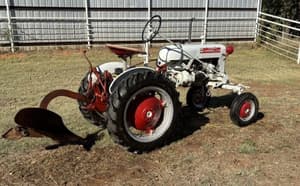 SOLD - 1950 Farmall Cub Lot No. 156 Tractors with 12 HP | Tractor Zoom
