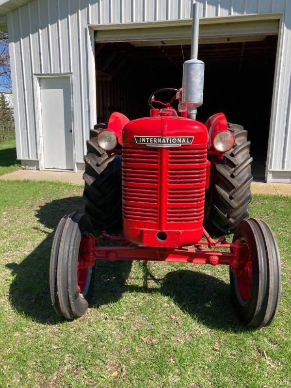 1950 International Harvester Super W-4 Tractors Less than 40 HP for ...