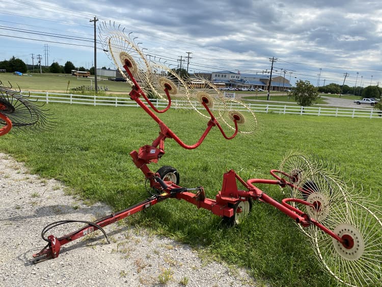Enorossi RT8 Hay and Forage Hay - Rakes/Tedders for Sale | Tractor Zoom