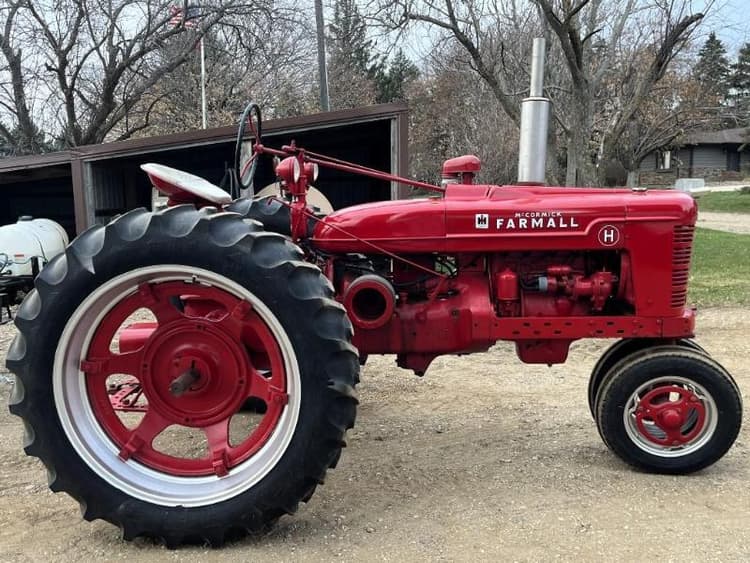 1951 Farmall H Tractors Less than 40 HP for Sale | Tractor Zoom