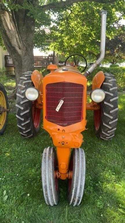 SOLD - 1951 Minneapolis-Moline R Lot No. 2063 Tractors | Tractor Zoom