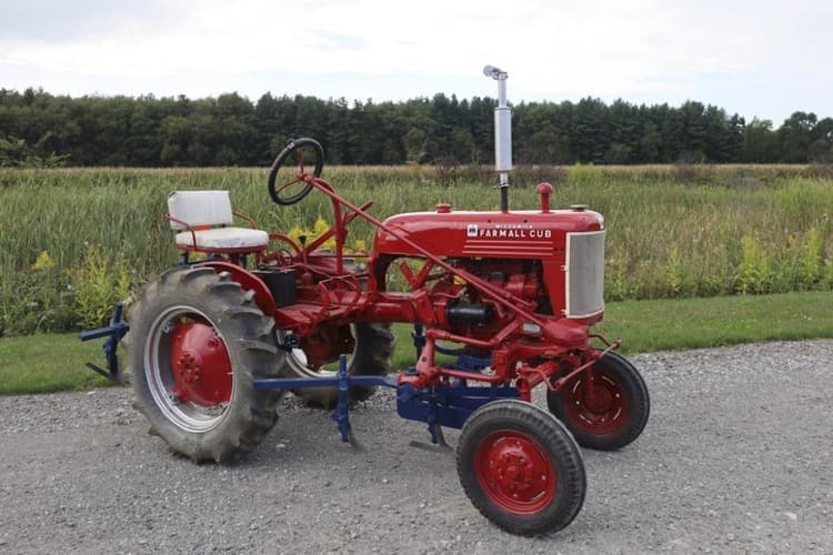 1952 Farmall Cub Tractors Less than 40 HP for Sale | Tractor Zoom
