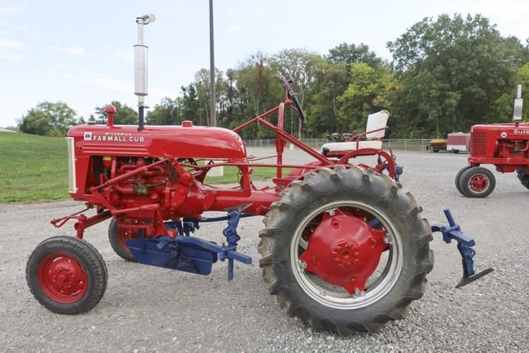 1952 Farmall Cub Tractors Less than 40 HP for Sale | Tractor Zoom