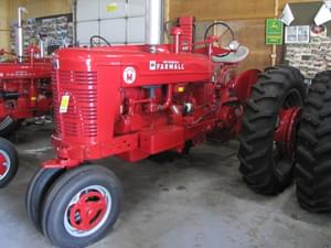 SOLD - 1952 Farmall Super M Tractor Tractors with 51 HP | Tractor Zoom