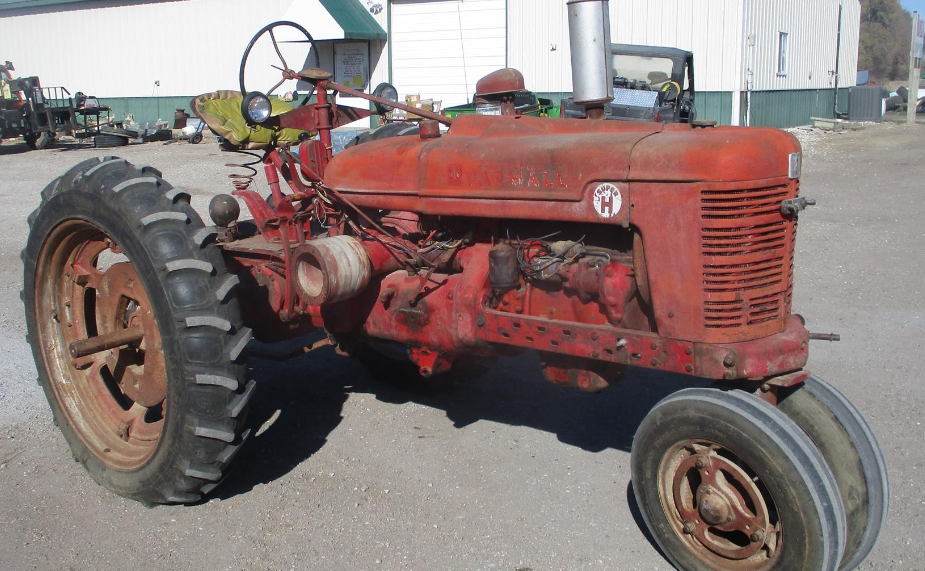 SOLD - 1953 Farmall Super H Tractors with 32 HP | Tractor Zoom