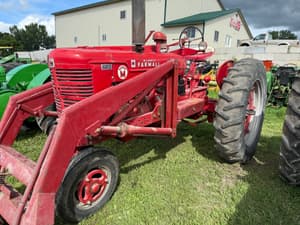 SOLD - 1953 Farmall Super M Lot No. 4540 Tractors with 51 HP | Tractor Zoom