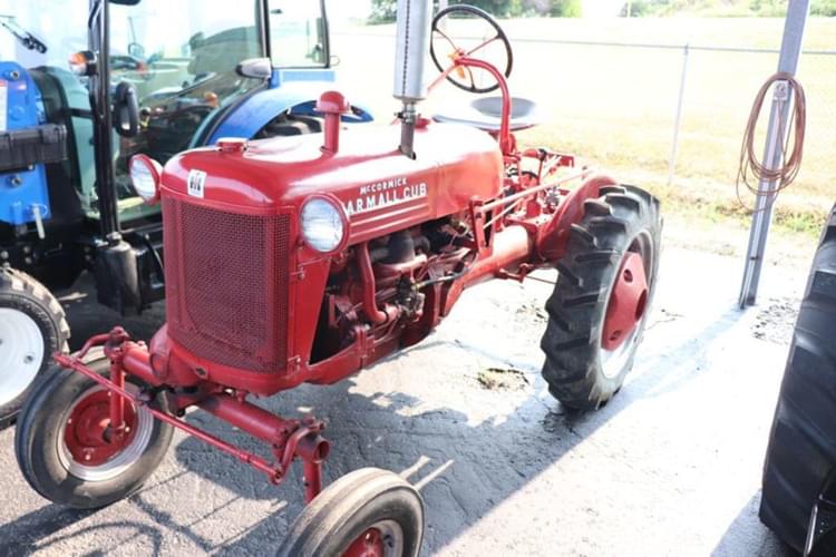 SOLD - 1953 Farmall Cub Tractors Less than 40 HP | Tractor Zoom