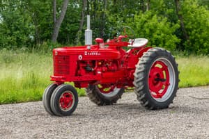 SOLD - 1954 Farmall Super H Tractors with 32 HP | Tractor Zoom