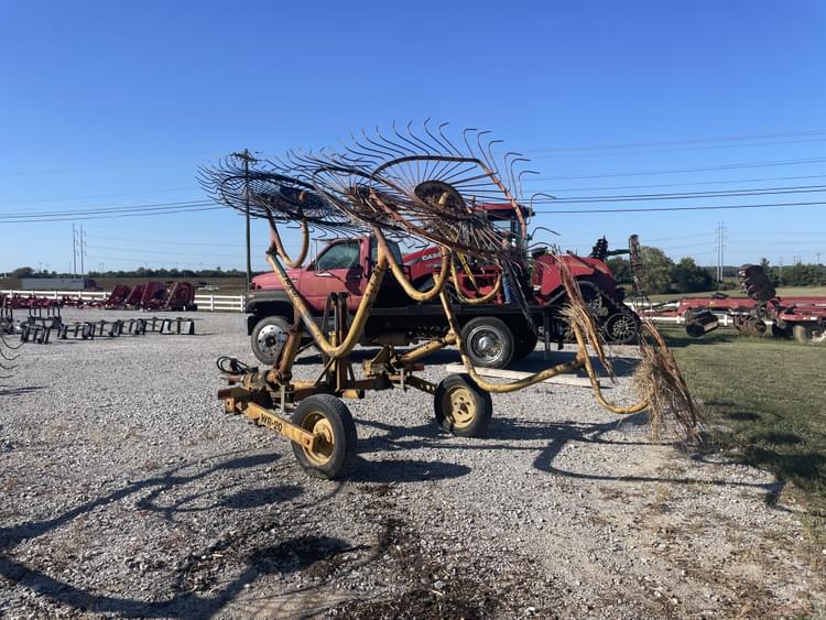 Vermeer WR20 Hay and Forage Hay - Rakes/Tedders for Sale | Tractor Zoom