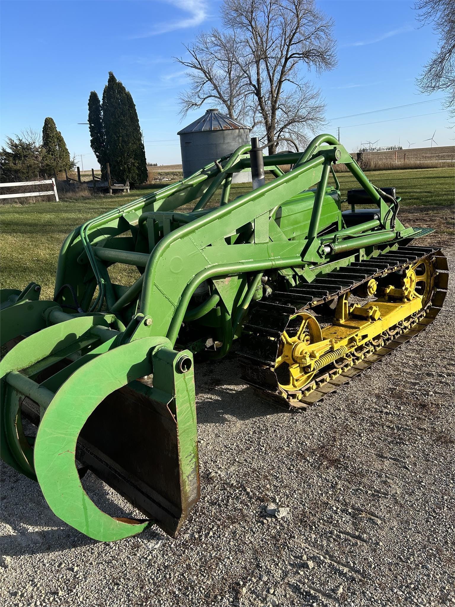 SOLD - 1955 John Deere 40C Lot No. 9270 Tractors with 23 HP | Tractor Zoom